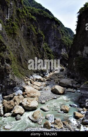 Eternal Spring Shrine Taroko Stock Photo - Alamy