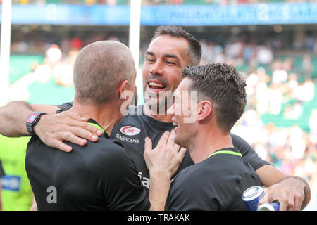 Head Coach Alex Sanderson and players of Sale during the EPCR Champions ...