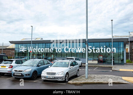 Entrance and Welcome to Crewe railway station, Crewe Cheshire UK Stock ...