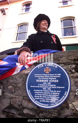 Sara Jones, widow of Lieutenant-Colonel H Jones VC OBE, commanding ...