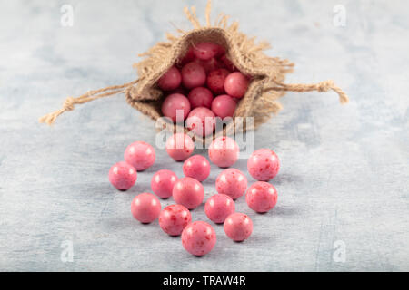 Pink Candy Chickpeas; Roasted chickpeas covered in chocolate, fruit ...