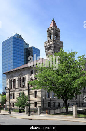 Worcester Common and City Hall Stock Photo - Alamy