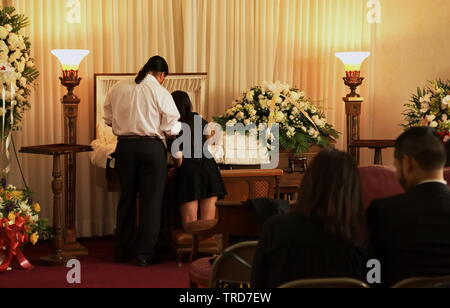 open casket at funeral home Stock Photo - Alamy