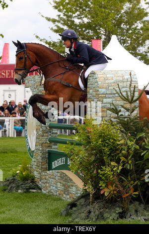 Pippa Funnell - Majas Hope - Show Jumping Badminton Horse Trials 2019 ...