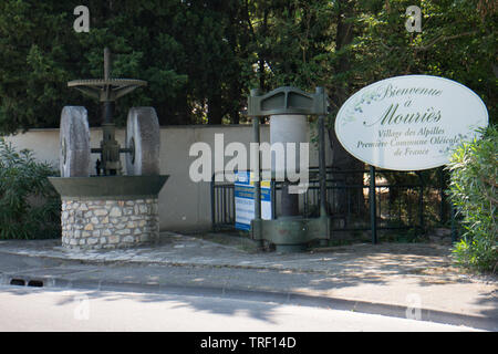 Mouriès in the Alpilles (Provence,France Stock Photo - Alamy