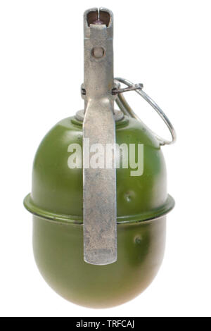 The RGD-5 (Ruchnaya Granata Distantsionnaya, English "Hand Grenade ...