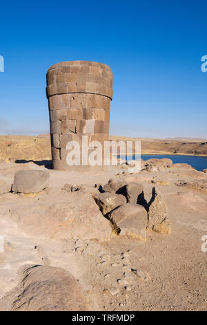 Impressive pre-Inca burial tower called chullpa with the Lake Umayo in ...
