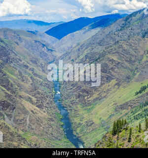 Hells Canyon and the Snake River from Hat Point Lookout Hells Canyon ...