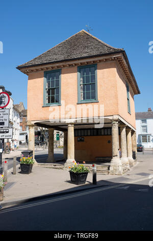 The Old Town Square Farringdon Oxfordshire Stock Photo - Alamy