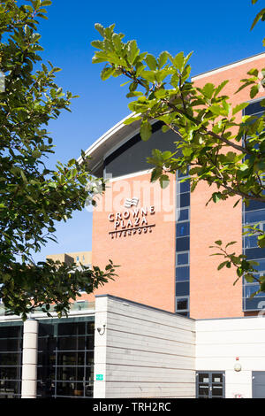 Crown Plaza hotel on St. Nicholas Place, Liverpool Stock Photo - Alamy