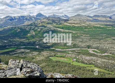 Norway. Wanderung zur Alm Bakkeseter in Rondane Stock Photo - Alamy