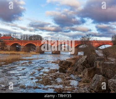Early spring cloudy sky with natural sunbeams Stock Photo - Alamy