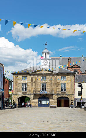 The Town Hall, Pontefract, West Yorkshire, England UK Stock Photo - Alamy