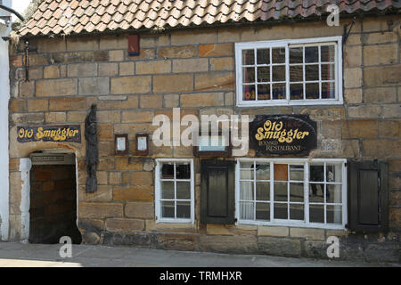 Baxtergate, Whitby, North Yorkshire Stock Photo - Alamy