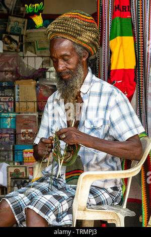 Traditional craft market in Ocho Rios, Jamaica Stock Photo - Alamy