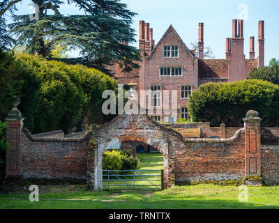 Toad Hall, Mapledurham House ,a Elizabethan house, Mapledurham Village ...