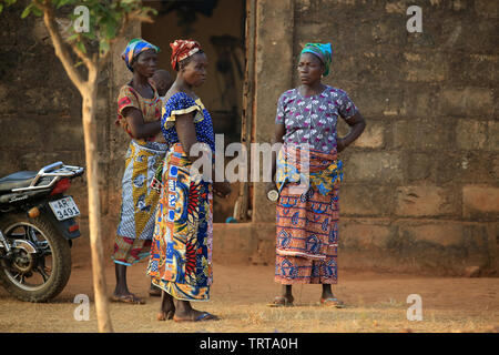 femme-togolaise-togo-afrique-de-l-ouest-stock-photo-alamy