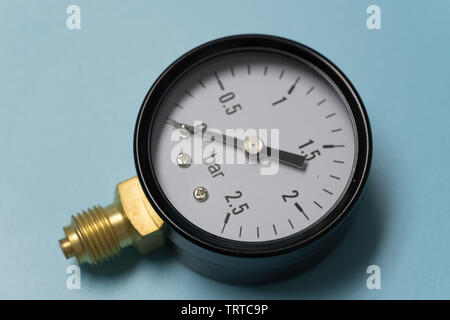 Manometry for measuring pressure. Closeup of manometer, measuring gas pressure Stock Photo - Alamy