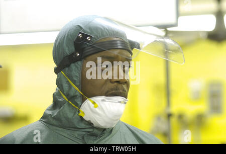 SAMUEL L. JACKSON in CLEANER (2007). Copyright: Editorial use only. No ...