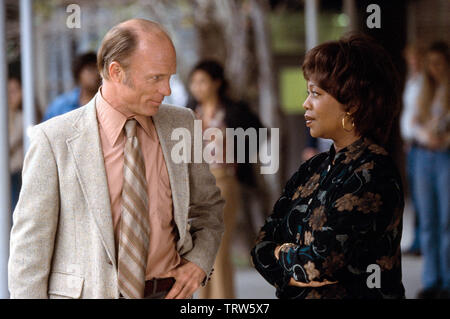 RADIO (2003) ALFRE WOODARD, ED HARRIS, DEBRA WINGER, SARAH DREW RADI ...