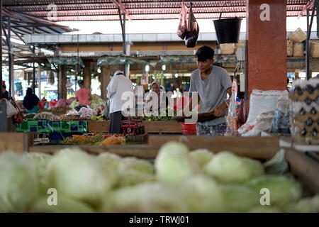 Banda Aceh, Indonesia - May 30, 2019: Vegetable Vendor selling variety ...