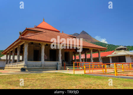 Deviramma Temple, a Hindu temple near Chikmagalur Stock Photo - Alamy
