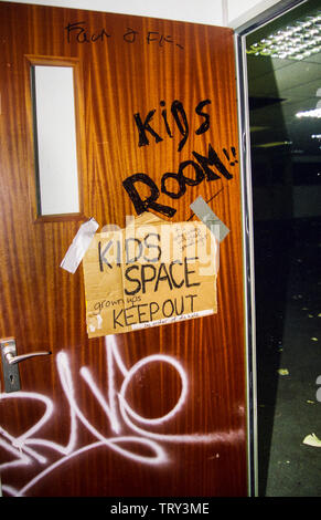 Underground Sound, Illegal squat party in Acton, London, 2001 Stock ...