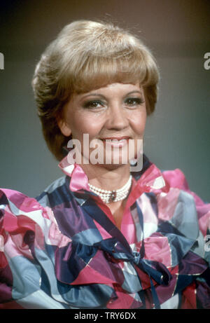 The Swiss actress Liselotte Pulver in the 1990s Stock Photo - Alamy