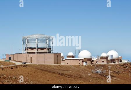 Air Force Maui Space Surveillance Complex, Haleakala High Altitude ...