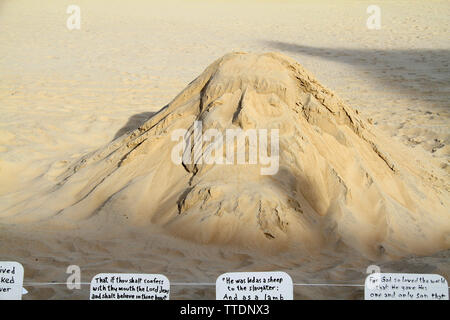 Jesus sand sculpture by artist Randy Hofman on the beach of Ocean City ...