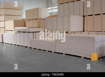 Building materials in wholesale warehouse Stock Photo - Alamy