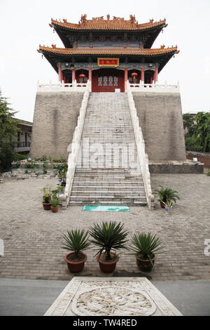 Royal Monastery Xi'an West Wutai Yunju Temple Stock Photo - Alamy