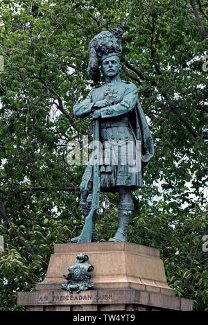 Black Watch regiment monument with statue of Farquhar Shaw statue ...