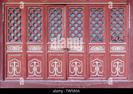 Antique Chinese carved wood windows in a Qing Dynasty building in ...