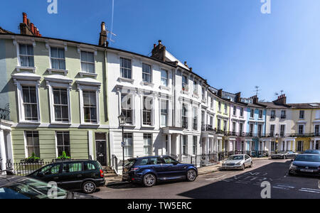Terrace houses in Chalcot Crescent, London NW1, England, UK Stock Photo ...