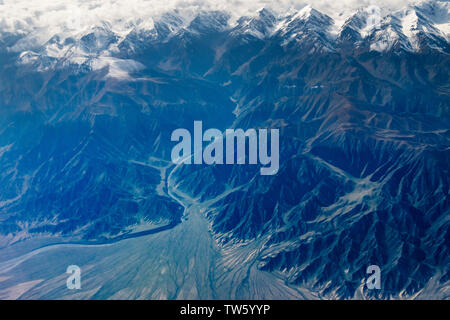 Aerial view of Mt. Tianshan (Heavenly Mountain), Xinjiang Province ...