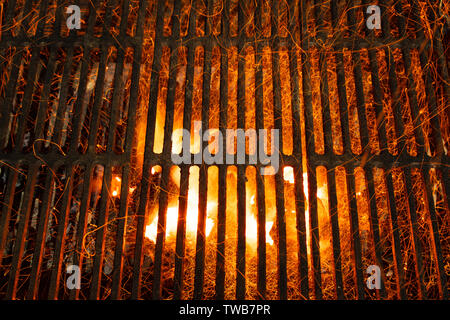 bar-b-cue grill barbecue with red ashes and sparkles in fire Stock ...