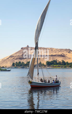 Faluca, Assuan, Valle del Nilo, Egipto Stock Photo - Alamy