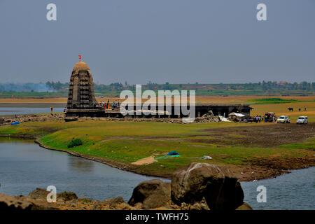 Palasdev Temple, Near Ujani Dam, Maharashtra, India Stock Photo - Alamy
