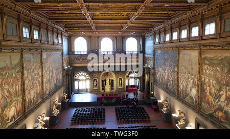 Palazzo Vecchio, Salone dei Cinquecento ( the Hall of 500 Stock Photo ...