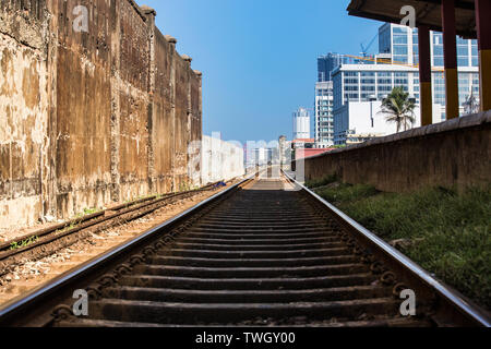 The seaside train station in Colombo, Sri Lanka, is based on the ...