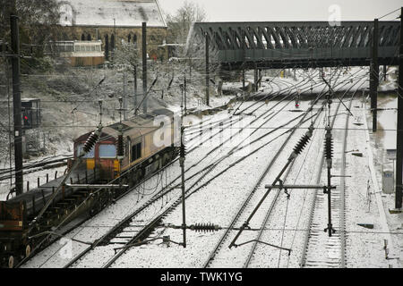 DB Cargo UK (formerly EWS) class 66 diesel locomotive 66162 with ...