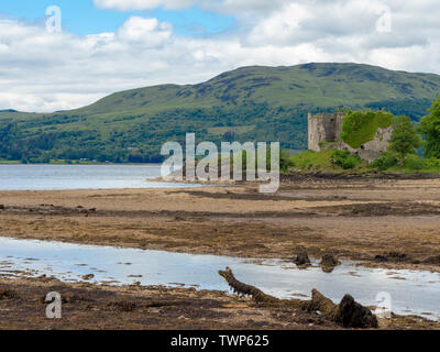 OLd Castle Lachlan at Lachlan Bay, Argyll, Scotland, UK Stock Photo - Alamy