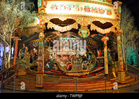Venetian Gondola Switchback carriage at The Thursford Collection ...
