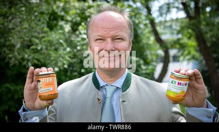 Pfaffenhofen, Germany. 04th June, 2019. Stefan Hipp, Managing Director ...