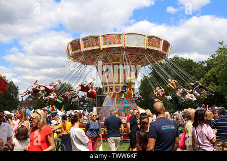 Bonds Victorian Fun Fair Flying Chair-O-Planes, Kew Fete, Kew Village ...
