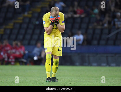 Austria goalkeeper Alexander Schlager Stock Photo - Alamy