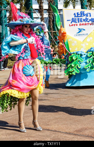 Shanghai Haichang Ocean Park float parade Stock Photo - Alamy