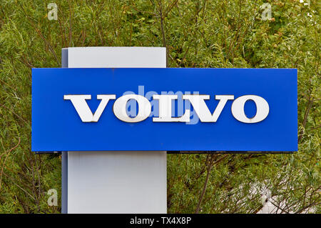 A Volvo car garage sign Stock Photo - Alamy