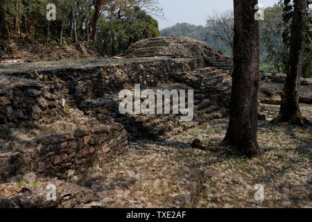 Day trip to Yaxilan, ruins of Maya city in th ejungle Stock Photo - Alamy